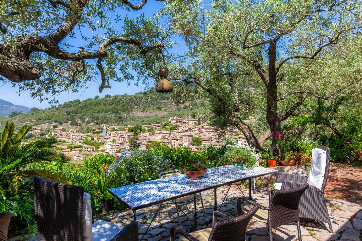 90 M² Finca ∙ 2 Bedrooms ∙ 4 Guests - Fornalutx