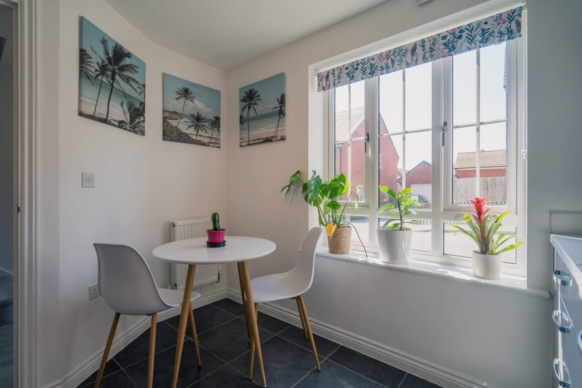 118 M² House ∙ 3 Bedrooms ∙ 8 Guests - Banbury