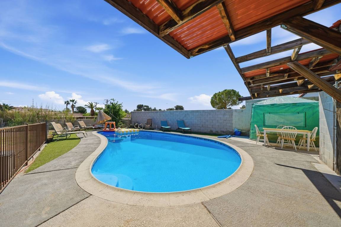 316 M² House ∙ 5 Bedrooms ∙ 14 Guests - Henderson, NV