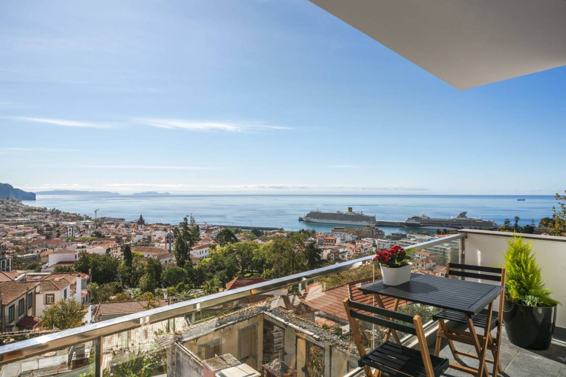 184 M² Appartement ∙ 3 Chambres ∙ 6 Personnes - Funchal