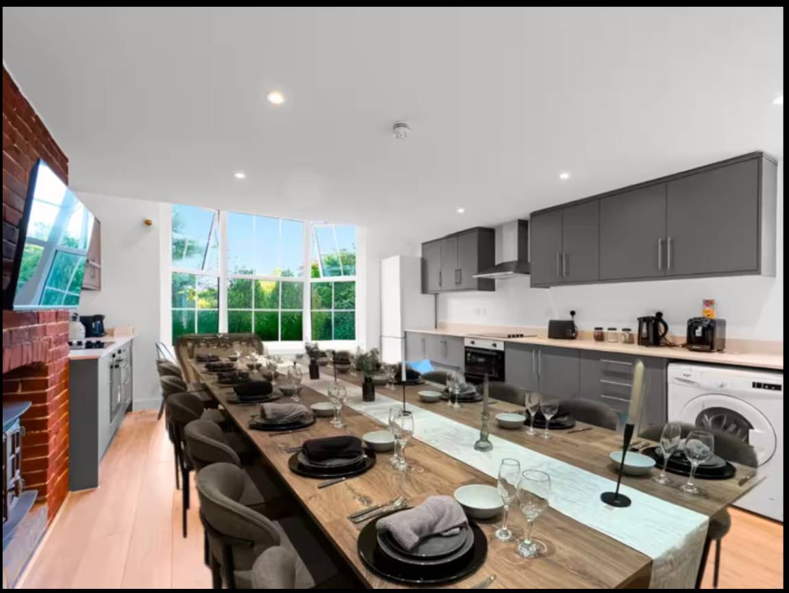 325 M² Lodge ∙ 10 Bedrooms ∙ 22 Guests - Kent