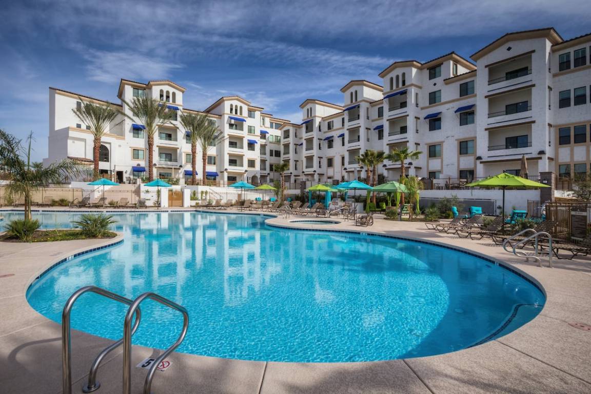 146 M² Condo ∙ 3 Bedrooms ∙ 8 Guests - Chandler