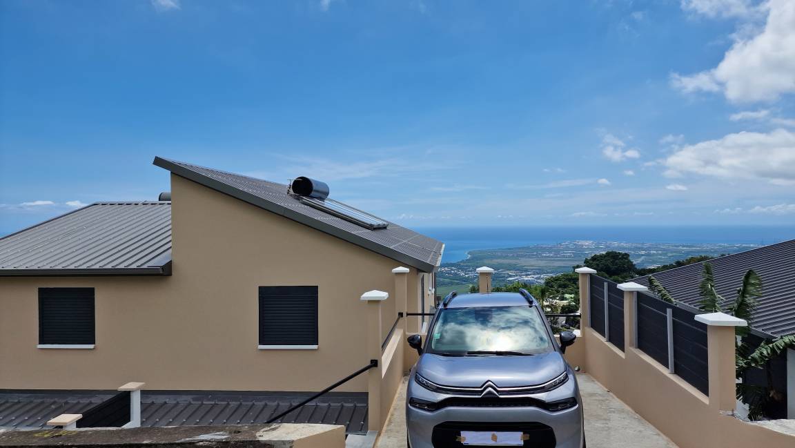98 M² Maison De Vacances ∙ 2 Chambres ∙ 4 Personnes - Saint-Gilles les Bains