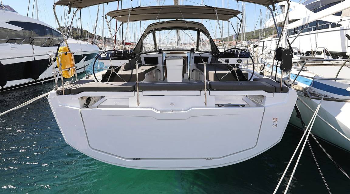 14 M² Casa Flotante ∙ 3 Habitaciones ∙ 6 Huéspedes - Pula