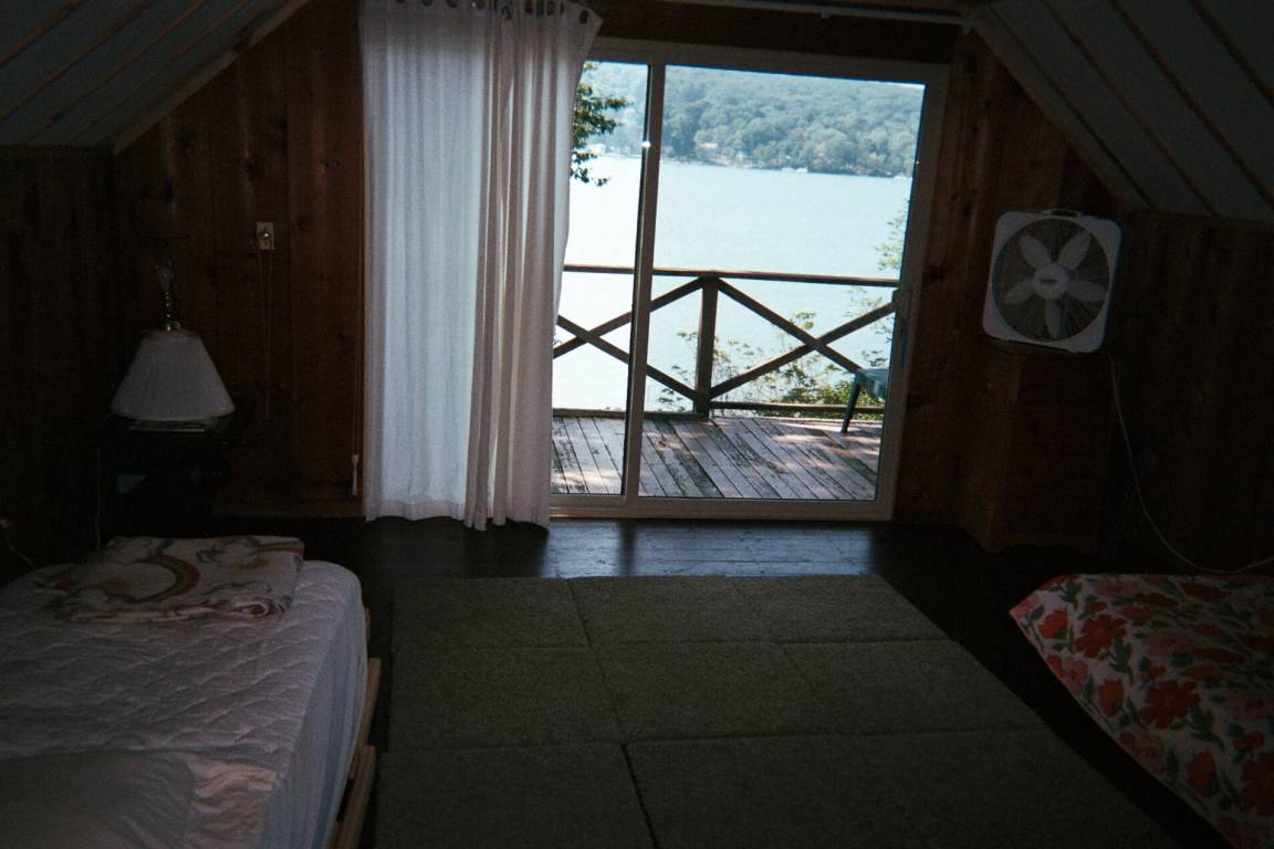 50 M² House ∙ 3 Bedrooms ∙ 6 Guests - Lake Pocotopaug, CT