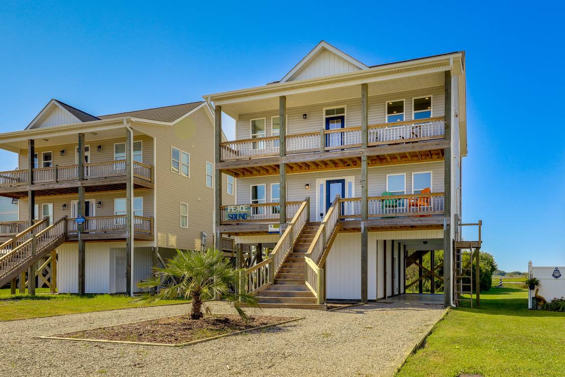 195 M² House ∙ 4 Bedrooms ∙ 9 Guests - North Topsail Beach, NC