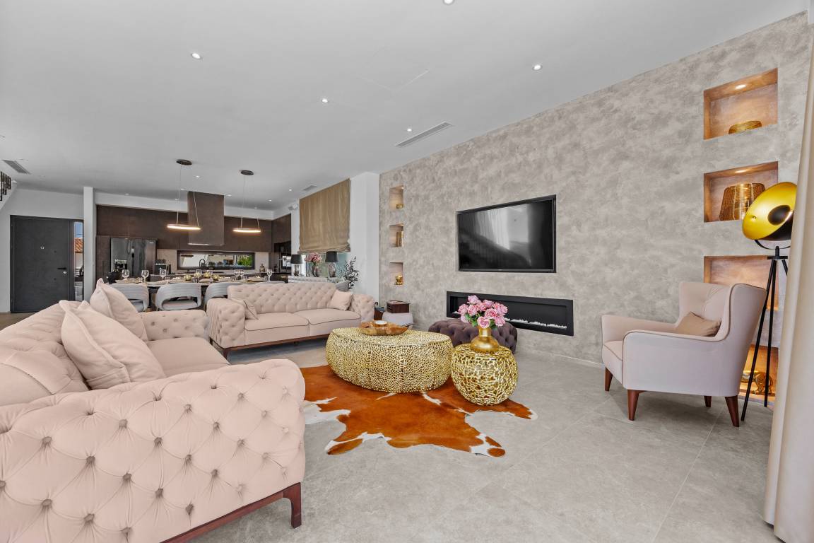 250 M² House ∙ 4 Bedrooms ∙ 8 Guests - Lopar
