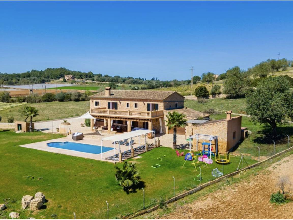400 M² House ∙ 1 Bedroom ∙ 10 Guests - Manacor