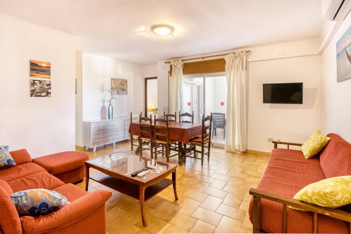 90 M² Apartamento ∙ 3 Habitaciones ∙ 7 Huéspedes - Llançà