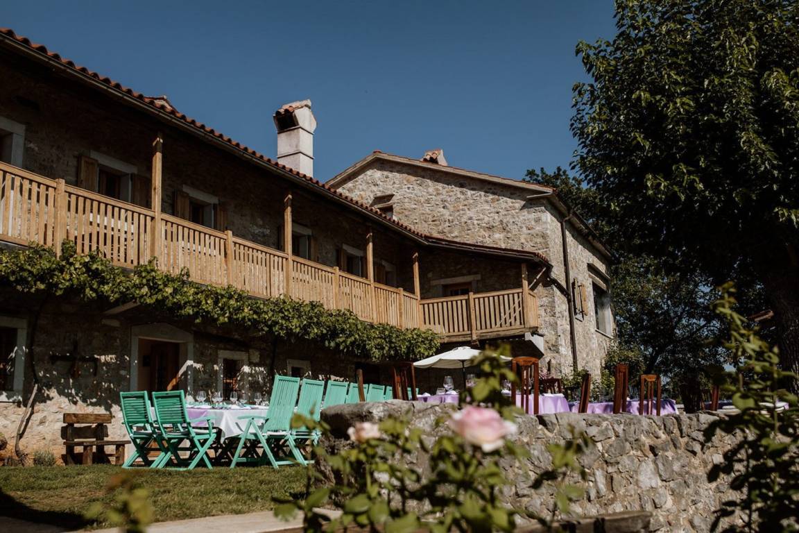 House ∙ 6 Bedrooms ∙ 8 Guests - Trieste