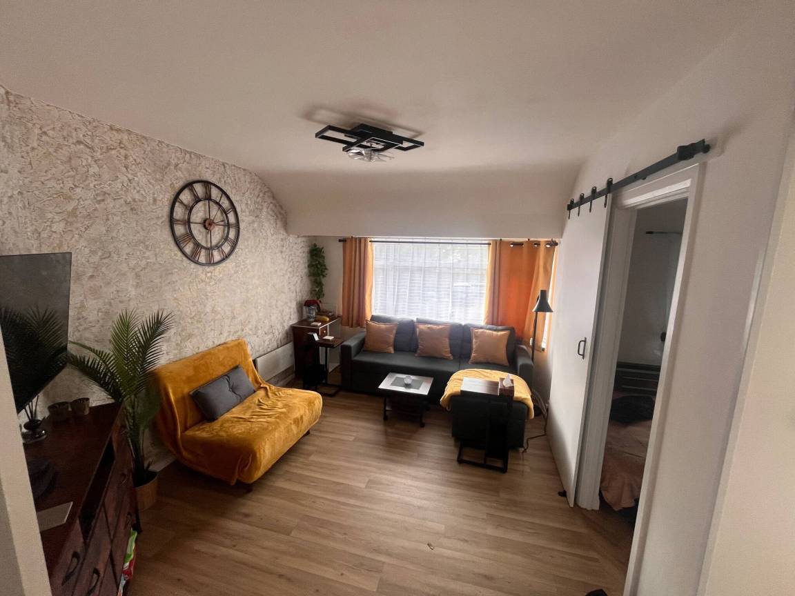 35 M² Apartment ∙ 2 Bedrooms ∙ 5 Guests - Slough
