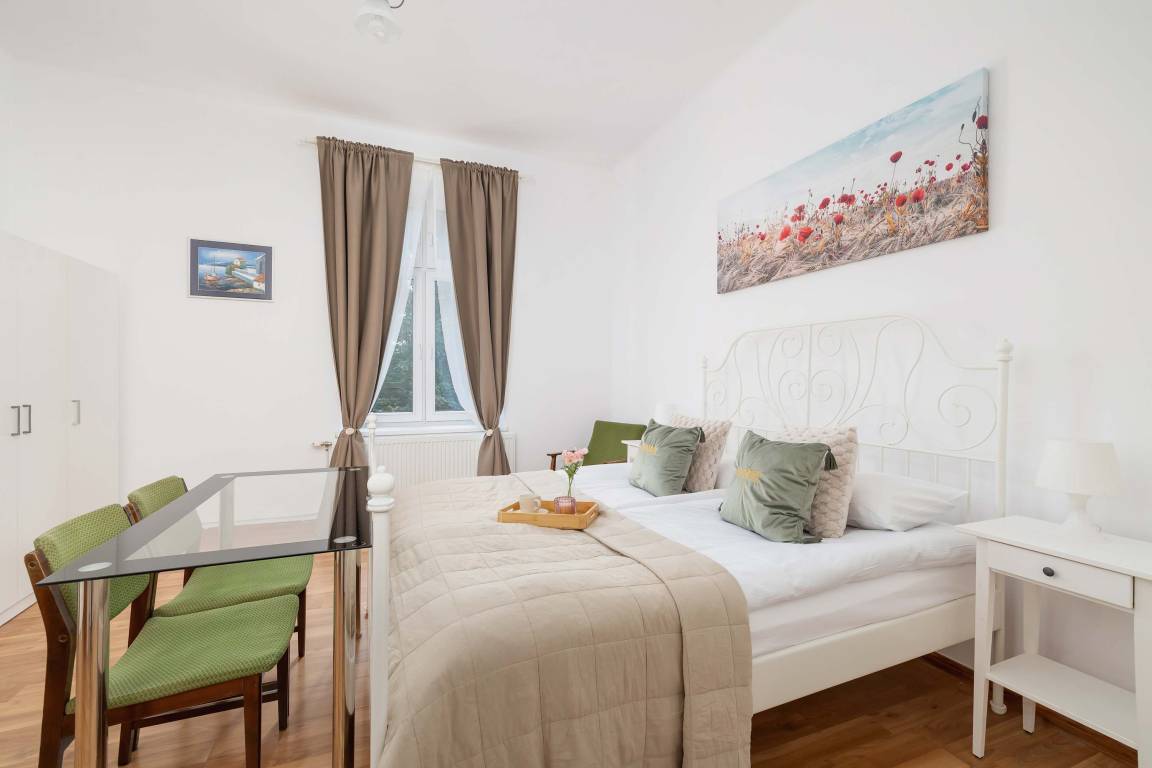 85 M² Apartment ∙ 3 Bedrooms ∙ 6 Guests - Kraków