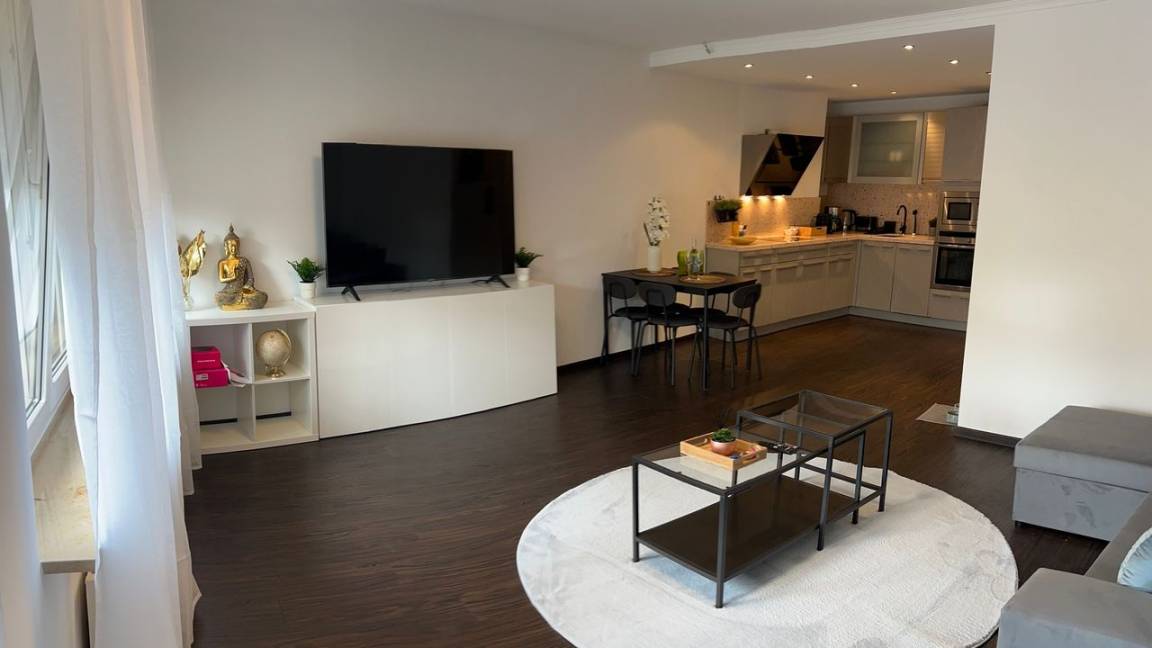 85 M² Apartment ∙ 2 Bedrooms ∙ 7 Guests - Cologne