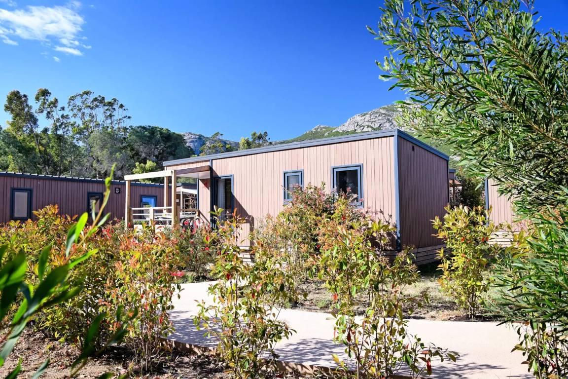 35 M² Mobilheim ∙ 3 Schlafzimmer ∙ 6 Gäste - Calvi