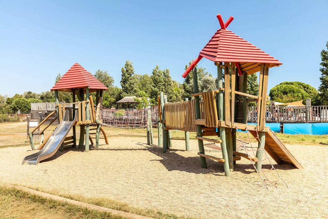 32 M² Mobil-home ∙ 3 Chambres ∙ 6 Personnes - Vias
