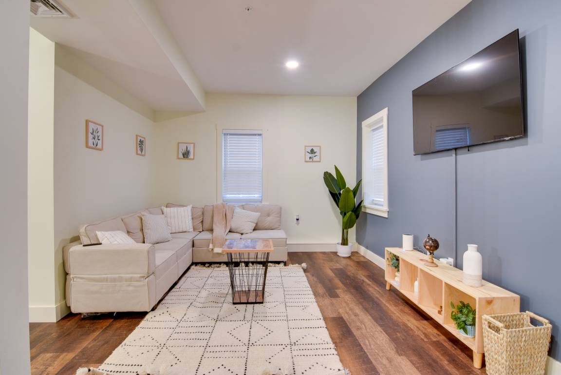 111 M² Apartment ∙ 2 Bedrooms ∙ 4 Guests - Lititz, PA