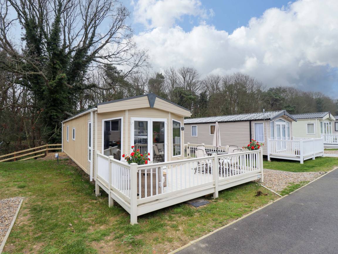 Cottage ∙ 2 Bedrooms ∙ 6 Guests - Beccles