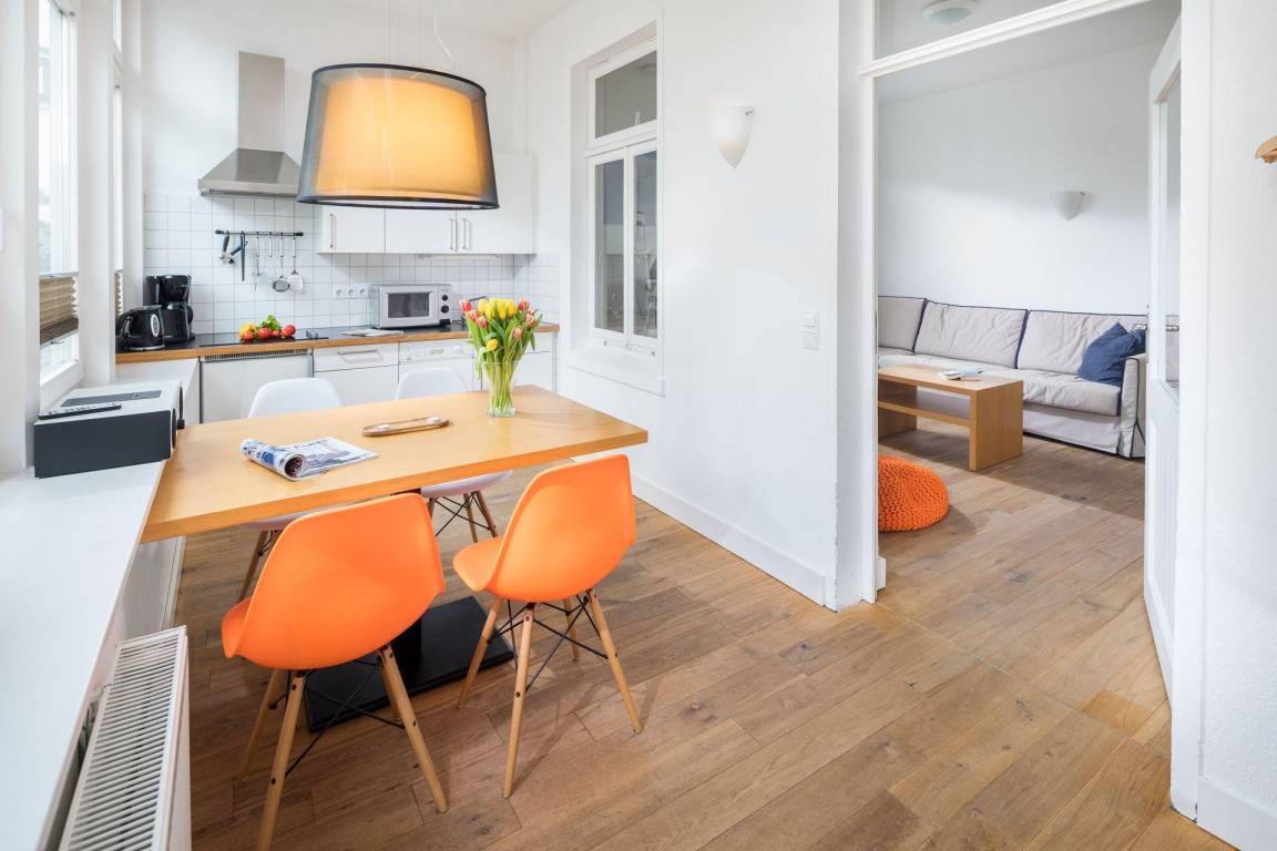 58 M² Huoneisto ∙ 1 Makuuhuone ∙ 4 Vierasta - Norderney