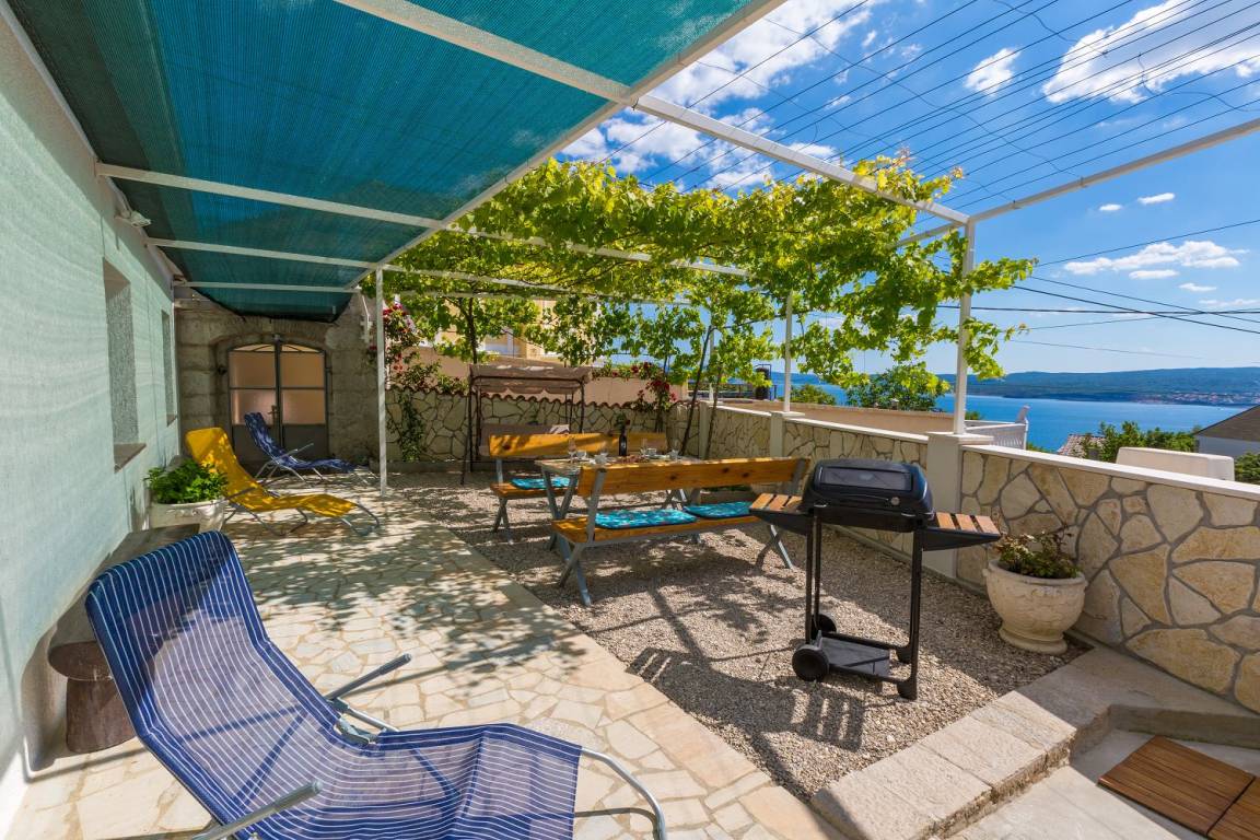 110 M² Ferienhaus ∙ 2 Schlafzimmer ∙ 4 Gäste - Selce