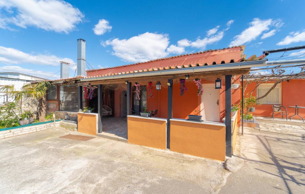 100 M² Apartament ∙ 2 Sypialnie ∙ 2 Gości - Benkovac