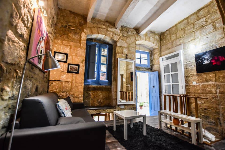 55 M² House ∙ 2 Bedrooms ∙ 6 Guests - Malta