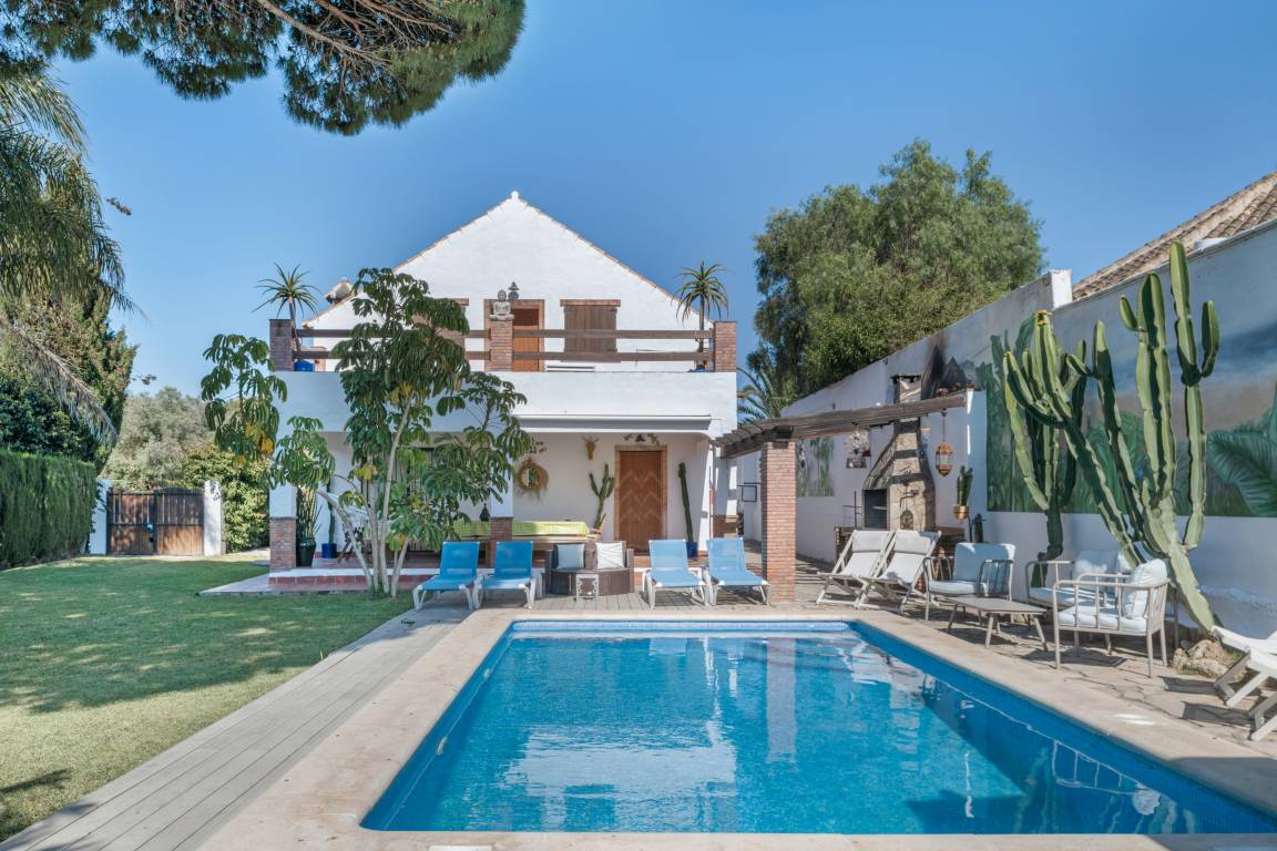 280 M² House ∙ 6 Bedrooms ∙ 16 Guests - Conil de la Frontera