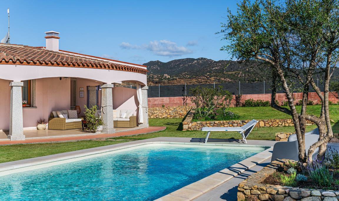 100 M² Villa ∙ 3 Habitaciones ∙ 6 Huéspedes - Costa Rei