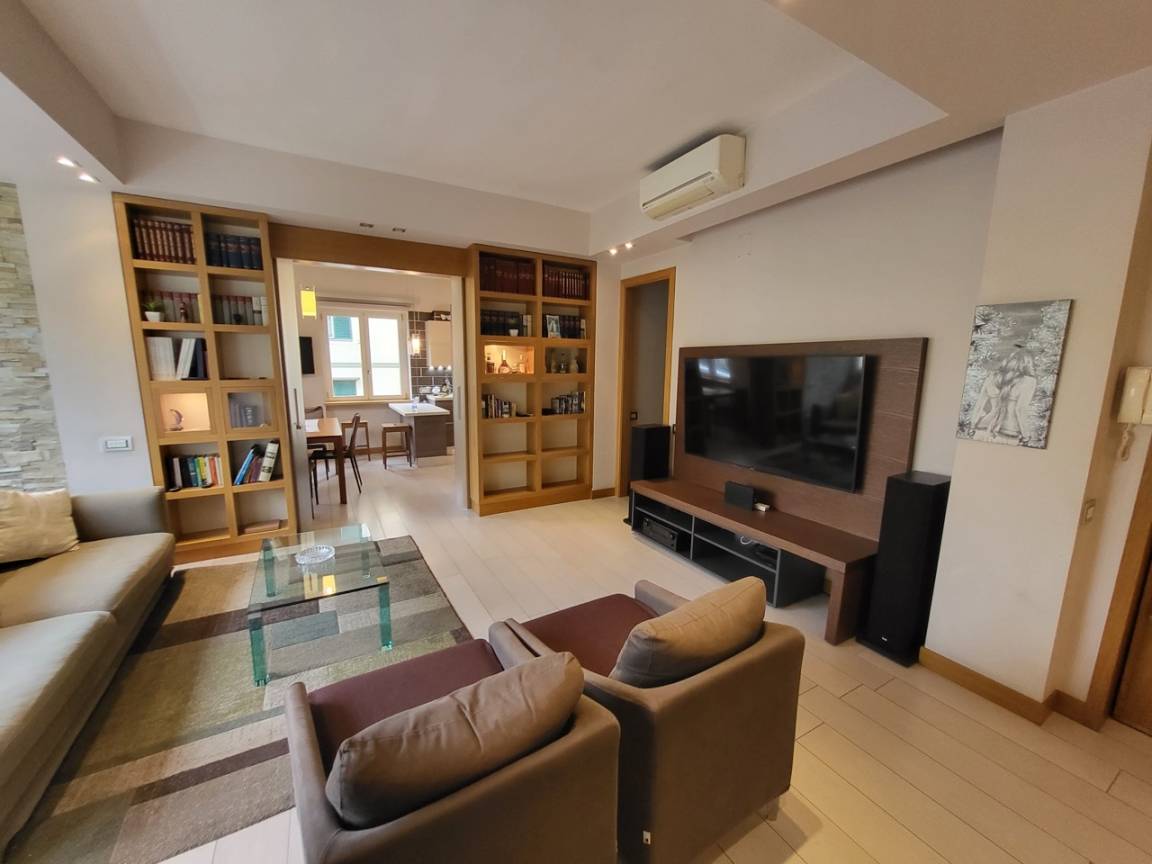 80 M² Appartamento Vacanza ∙ 2 Camere Da Letto ∙ 6 Ospiti - Napoli
