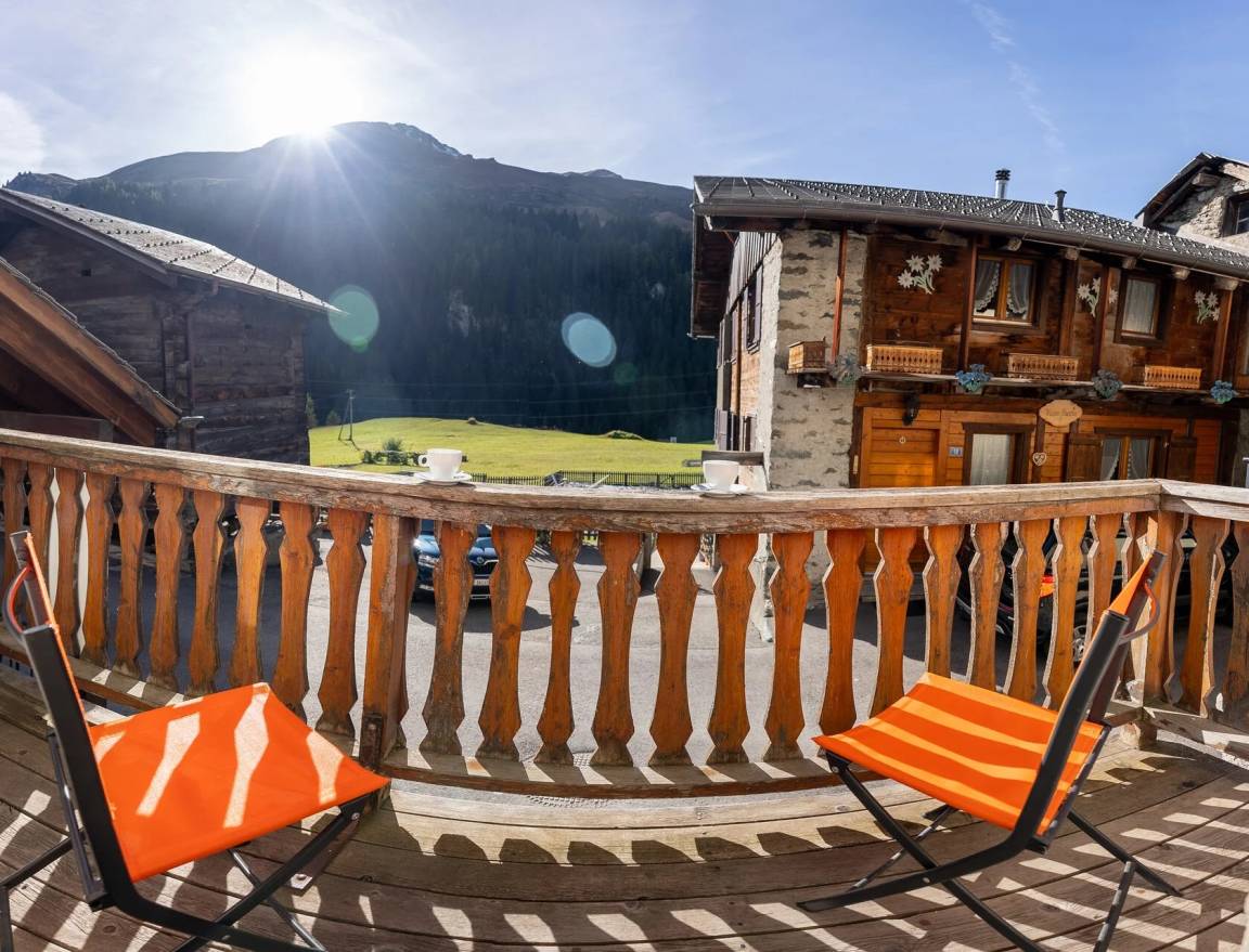300 M² Chalet ∙ 7 Chambres ∙ 24 Personnes - Canton du Valais