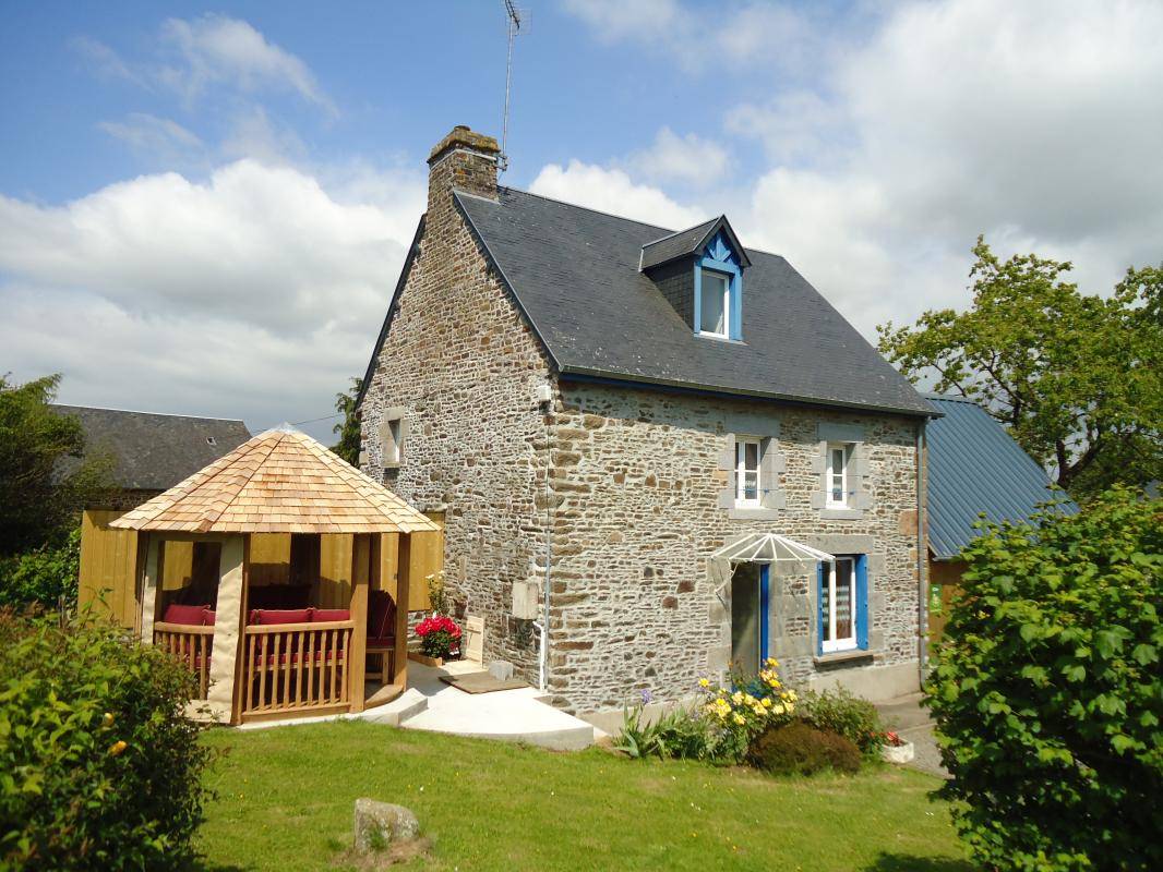112 M² Gîte ∙ 3 Chambres ∙ 8 Personnes - Ducey