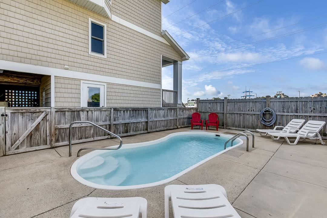House ∙ 4 Bedrooms ∙ 10 Guests - Kill Devil Hills, NC