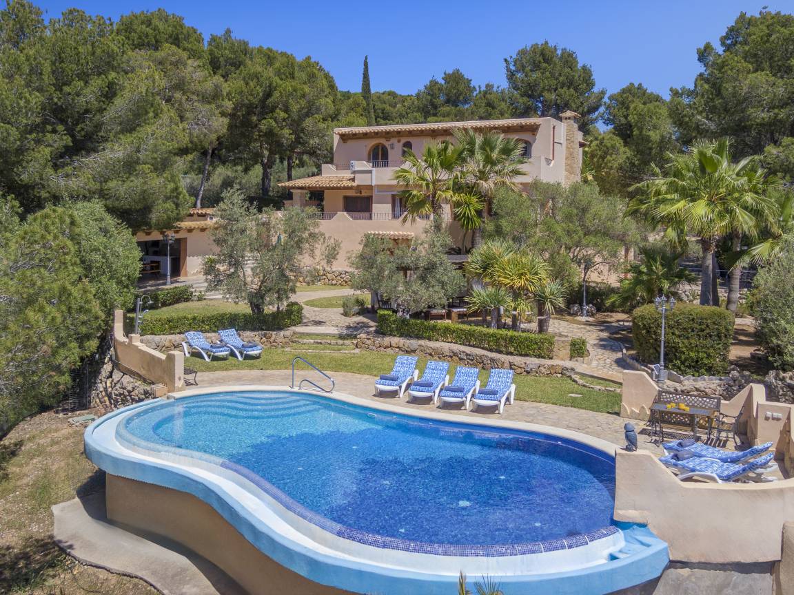 1200 M² Villa ∙ 5 Bedrooms ∙ 8 Guests - Magaluf