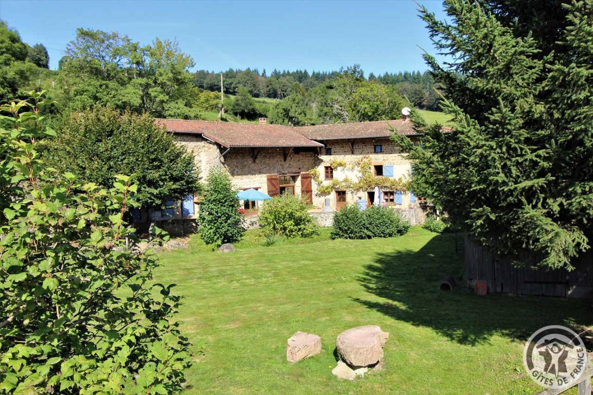 105 M² Gîte ∙ 3 Chambres ∙ 8 Personnes - Matour