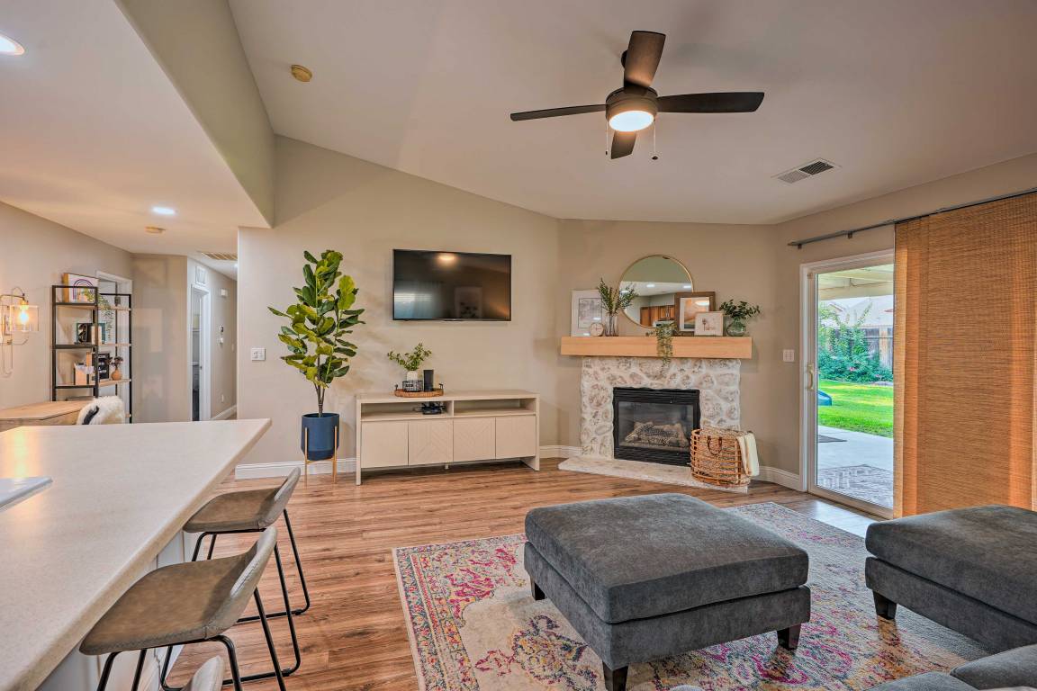 134 M² House ∙ 3 Bedrooms ∙ 7 Guests - Bakersfield, CA
