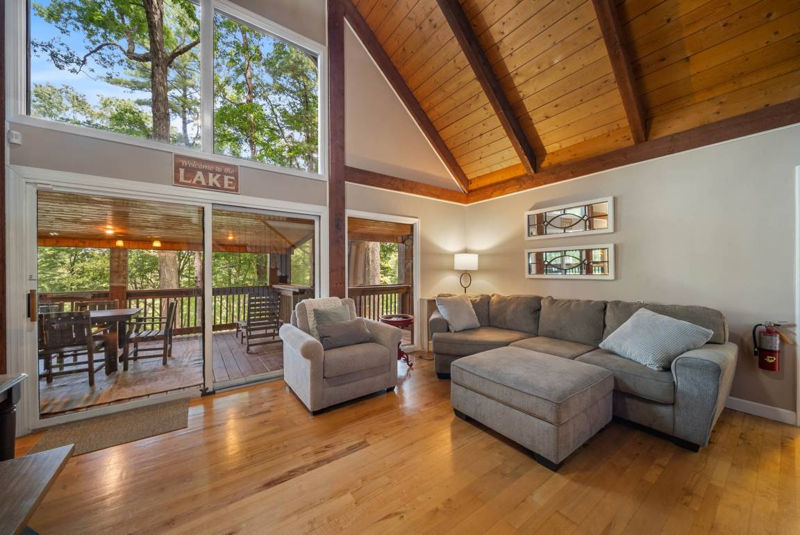 House ∙ 4 Bedrooms ∙ 12 Guests - Merlefest