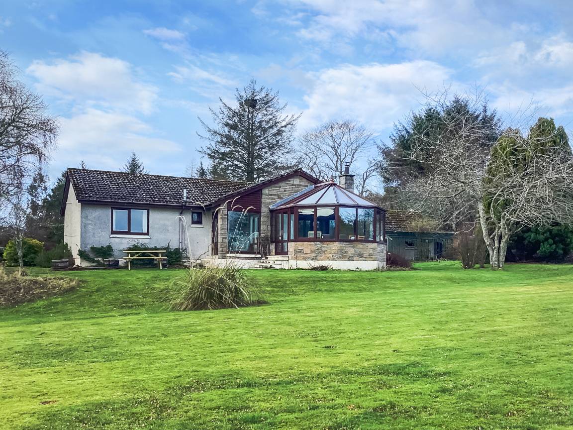Cottage ∙ 3 Bedrooms ∙ 6 Guests - Tain