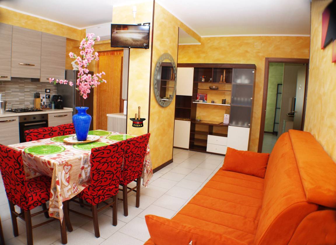 70 M² Apartamento ∙ 2 Habitaciones ∙ 8 Huéspedes - Bologna