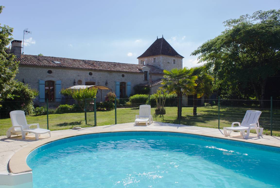250 M² House ∙ 5 Bedrooms ∙ 13 Guests - Bergerac