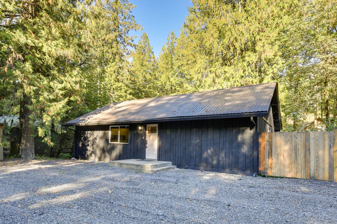 92 M² House ∙ 2 Bedrooms ∙ 4 Guests - Oregon