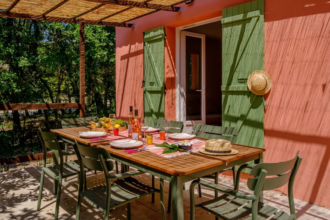 110 M² Maison De Vacances ∙ 3 Chambres ∙ 6 Personnes - Venelles