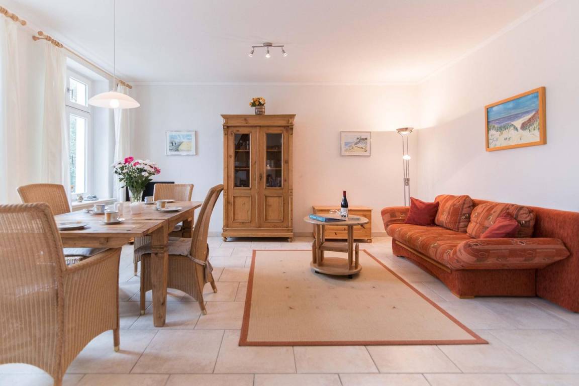 51 M² Ferienwohnung ∙ 1 Schlafzimmer ∙ 2 Gäste - Wustrow