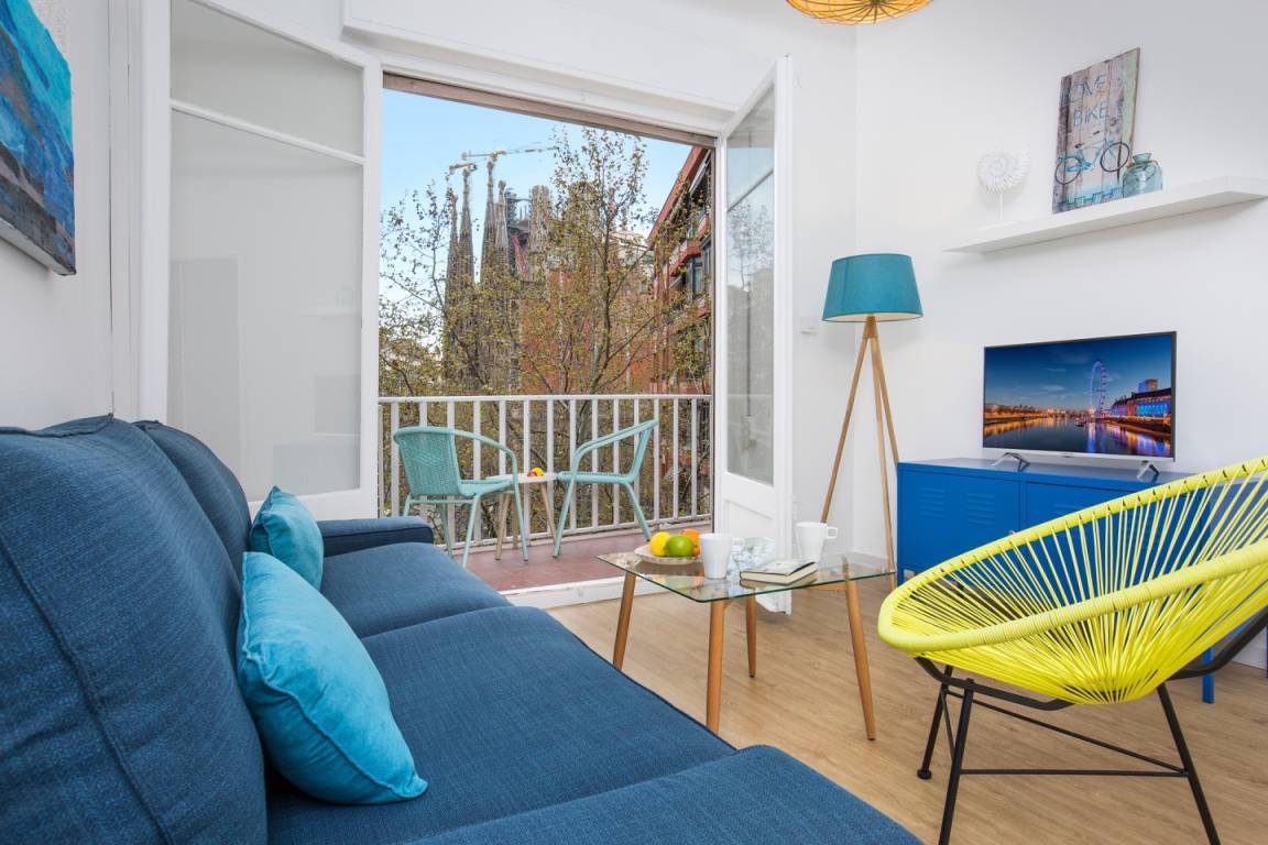 73 M² Appartement ∙ 4 Chambres ∙ 6 Personnes - Badalona