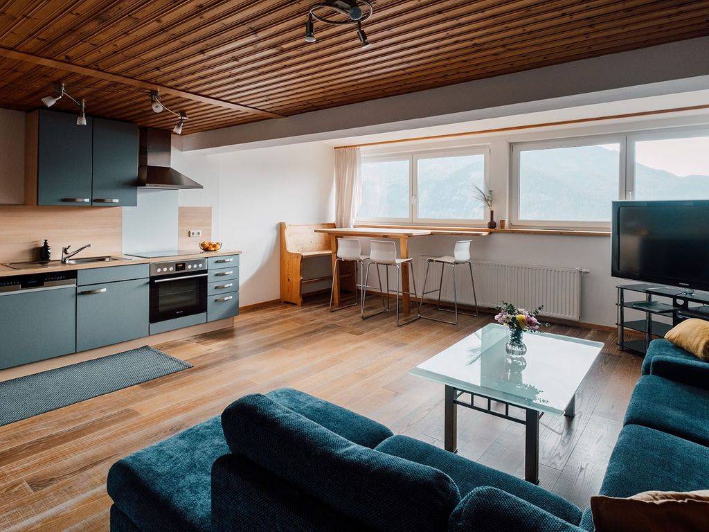 90 M² Ferienwohnung ∙ 2 Schlafzimmer ∙ 5 Gäste - Attersee