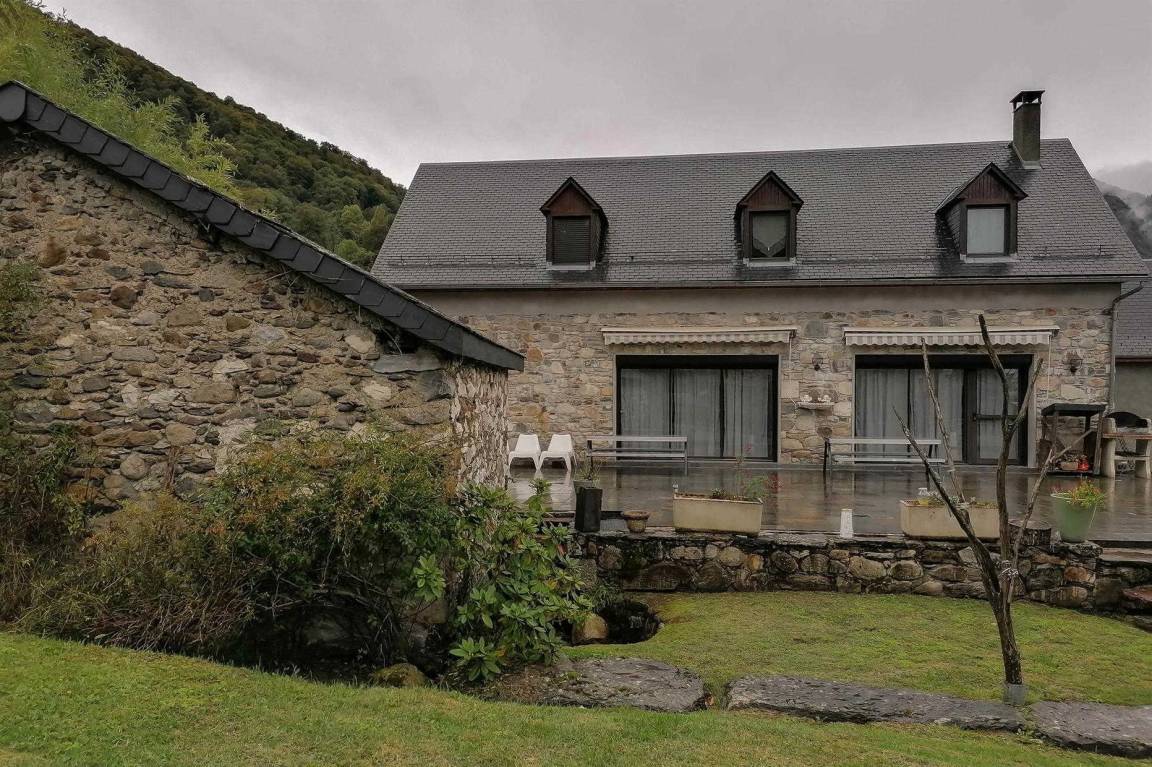 220 M² Gîte ∙ 5 Chambres ∙ 15 Personnes - Haute-Garonne