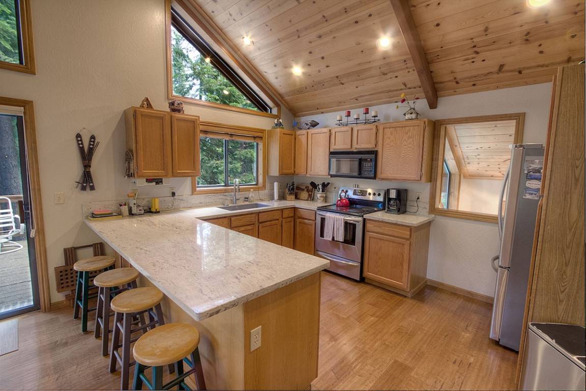 House ∙ 3 Bedrooms ∙ 8 Guests - Tahoe City, CA