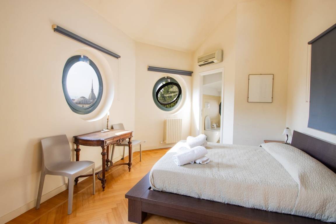 190 M² Appartement ∙ 3 Chambres ∙ 7 Personnes - Turin