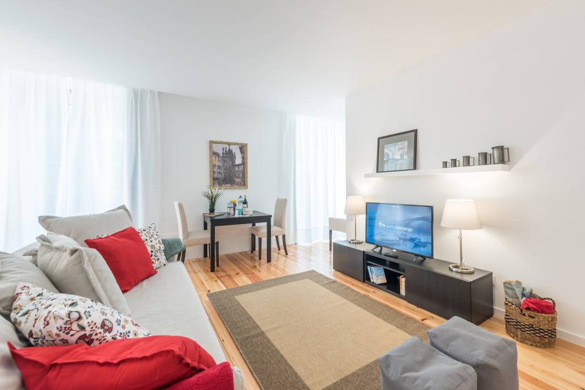 80 M² Apartamento ∙ 2 Habitaciones ∙ 6 Huéspedes - Porto
