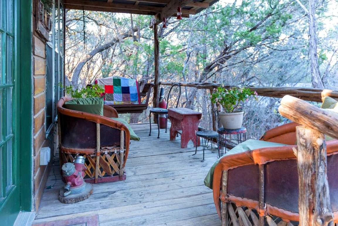 House ∙ 2 Bedrooms ∙ 7 Guests - Marble Falls, TX