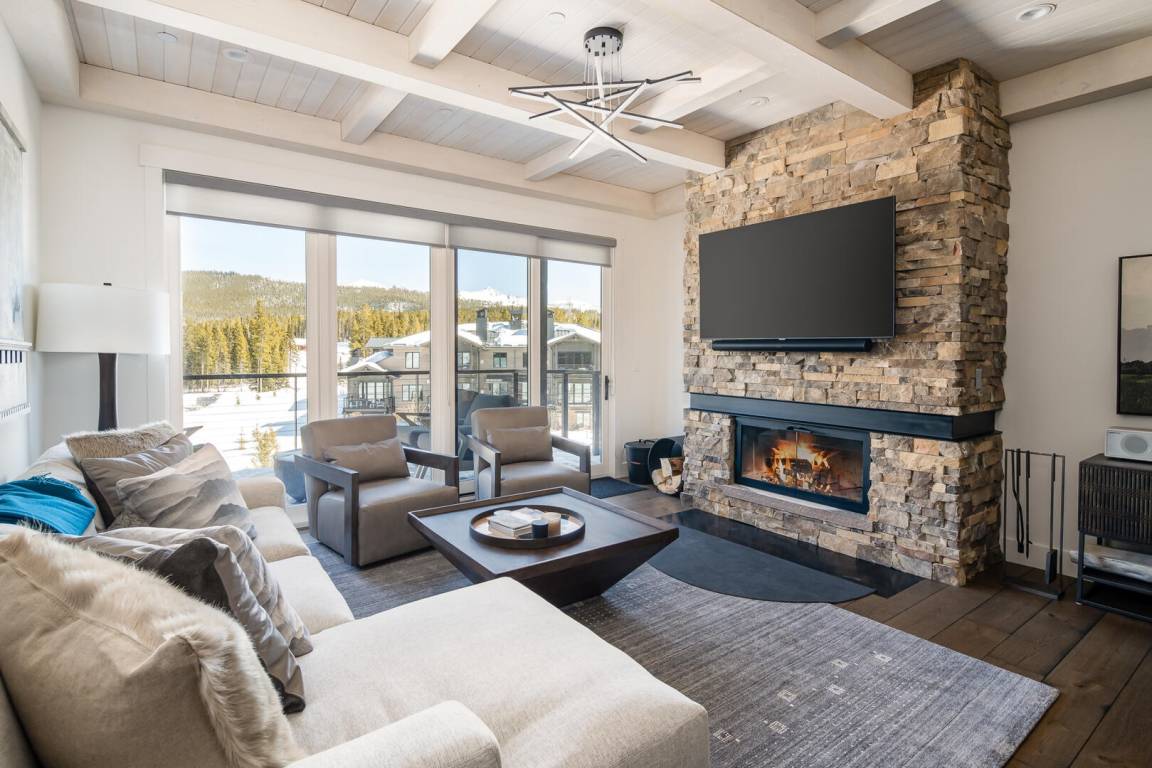 House ∙ 4 Bedrooms ∙ 8 Guests - Big Sky, MT