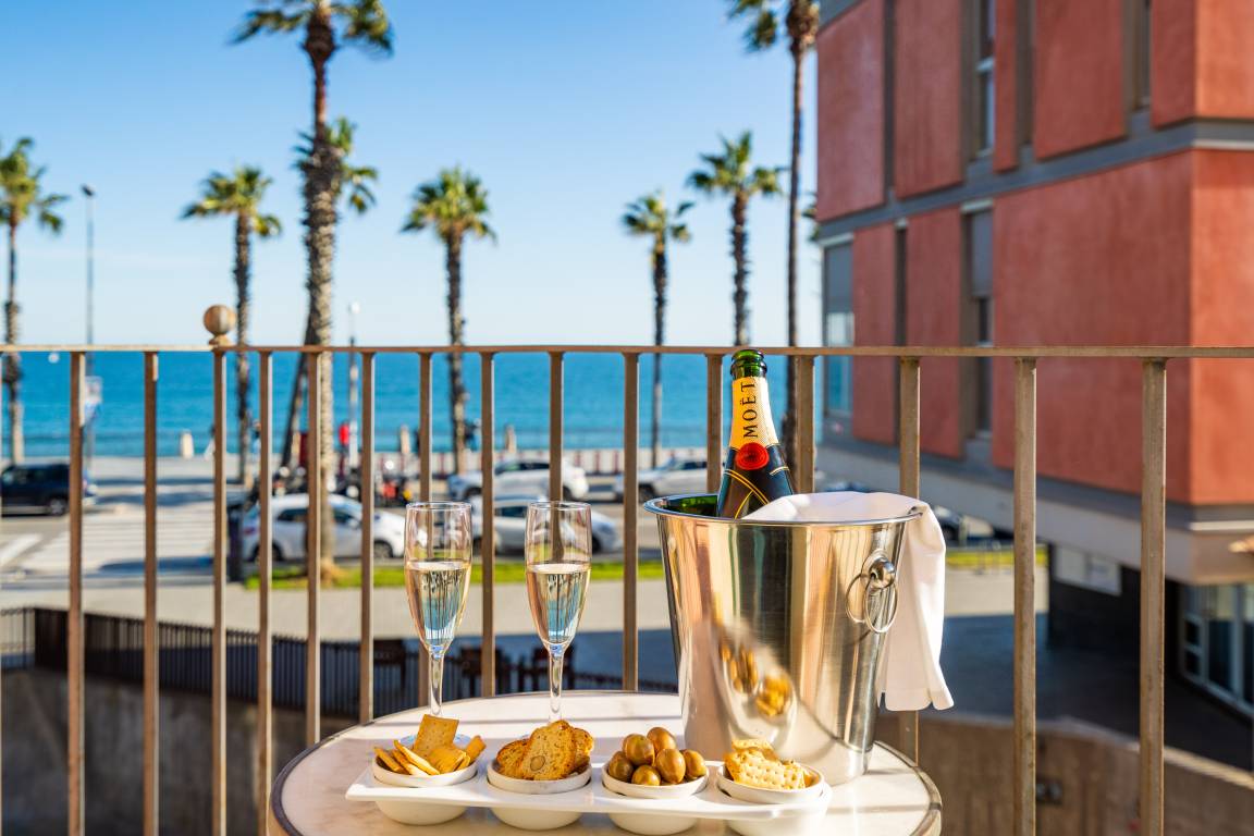 70 M² Apartment ∙ 2 Bedrooms ∙ 4 Guests - La Barceloneta